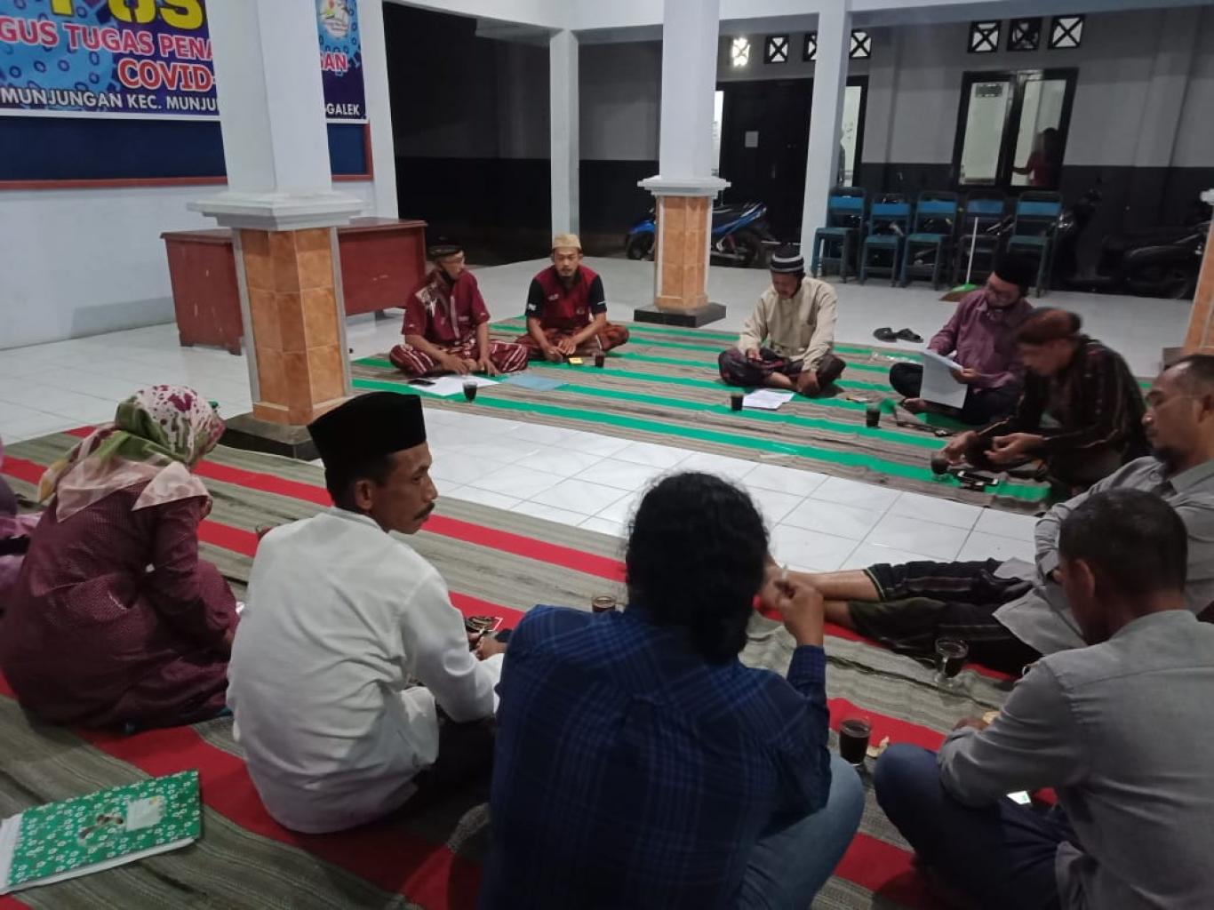 MENJALANKAN TRADISI SURONAN DESA MUNJUNGAN TAHUN 2020 - Website Desa ...