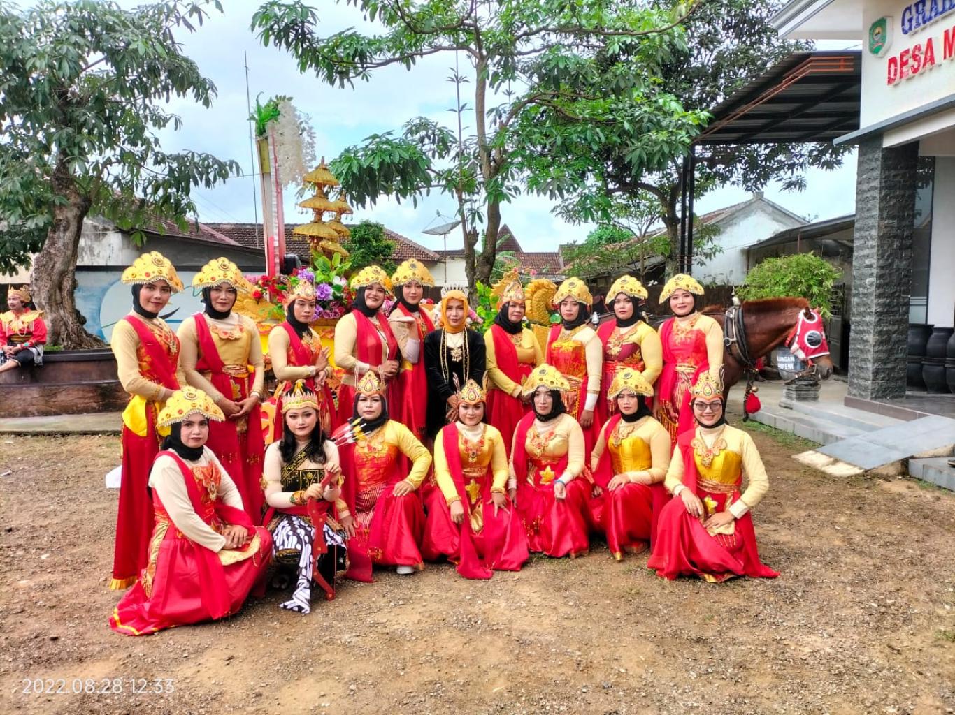 Pawai Republik Indonesia ke 77 tahun Desa Munjungan - Website Desa ...